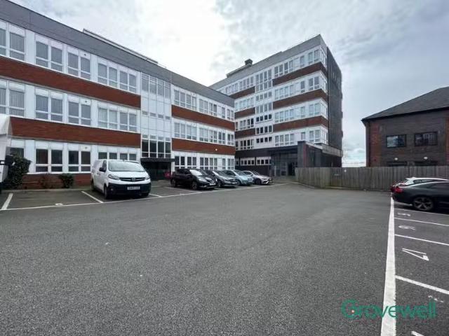 2 bedroom flat for rent in Bankfield Court, Liverpool, L13