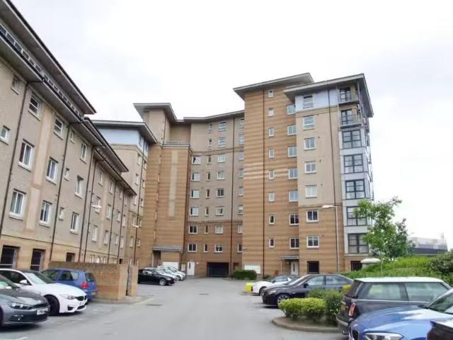 2 bedroom flat for rent in Bannermill Place, The Beach, Aberde.