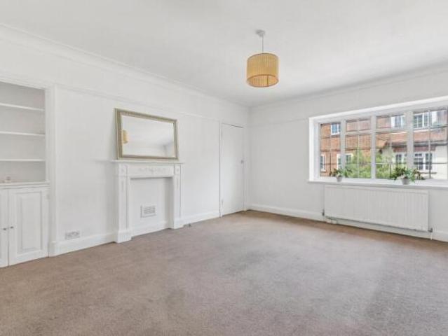 2 bedroom flat for rent in Babington Court, Babington Road, SW16