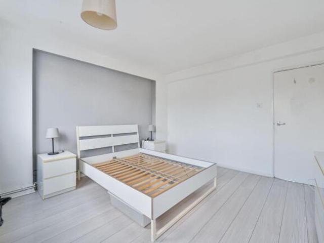 2 bedroom flat for rent in Bacton Street, E2, Bethnal Green, London, E2