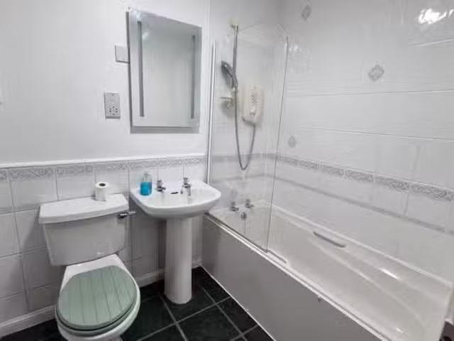 2 bedroom flat for rent in Back Hilton Road, Aberdeen, AB25