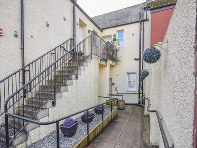 2 bedroom flat for rent in Bakers Wynd Arbroath Angus DD11