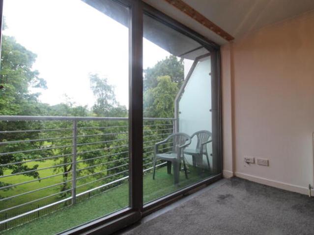 2 bedroom flat for rent in Balvicar Street, Glasgow, G42 8QU, G42