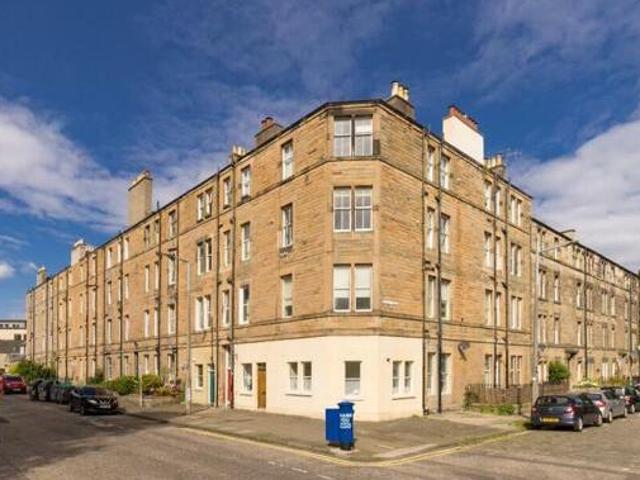2 Bedroom Flat For Rent In Balcarres Street, Edinburgh