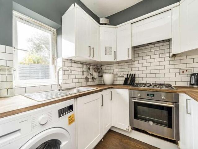 2 bedroom flat for rent in Balchier Road, East Dulwich, SE22