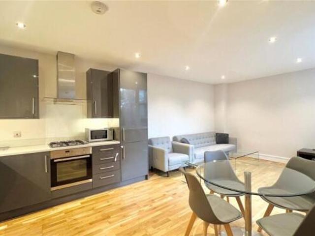 2 bedroom flat for rent in Baldwin House, Harrow, HA1