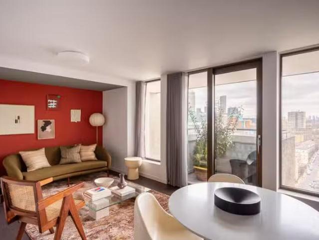 2 bedroom flat for rent in Balfron Tower, 7 St Leonards Road.