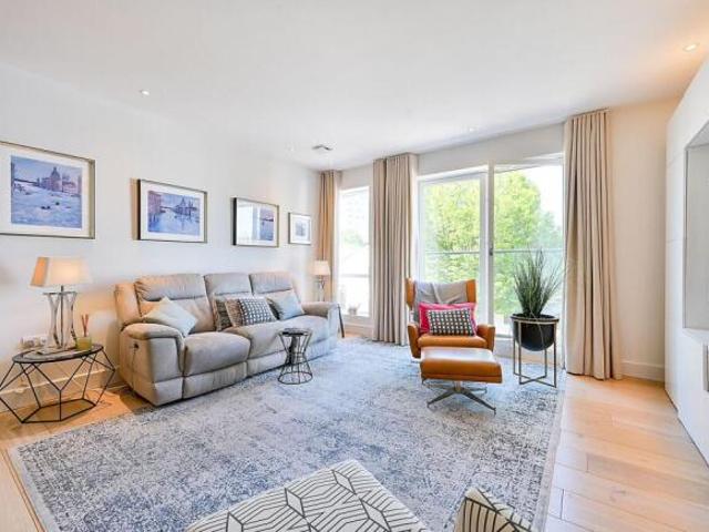 2 bedroom flat for rent in Bardolph Road, Richmond, Surrey, TW9