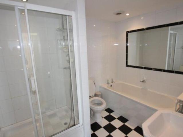 2 bedroom flat for rent in Barker Gate, Nottingham, NG1
