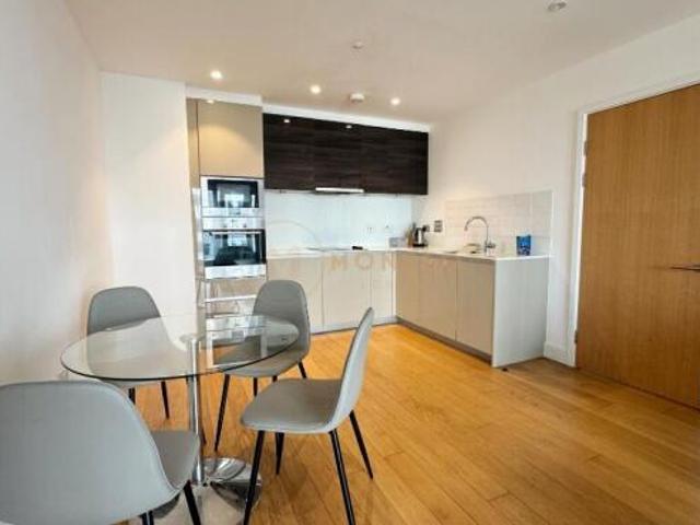 2 bedroom flat for rent in Barking Road, London, E16