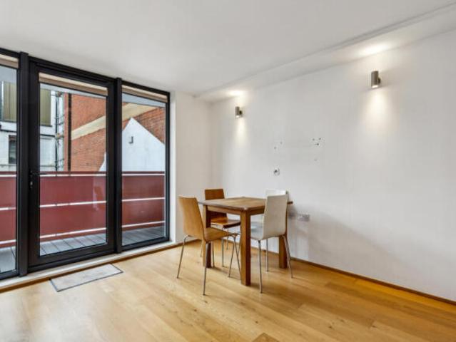2 bedroom flat for rent in Barlby Road, North Kensington, W10