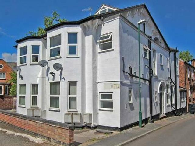 2 bedroom flat for rent in Barrack Lane Park Border Nottingham NG7