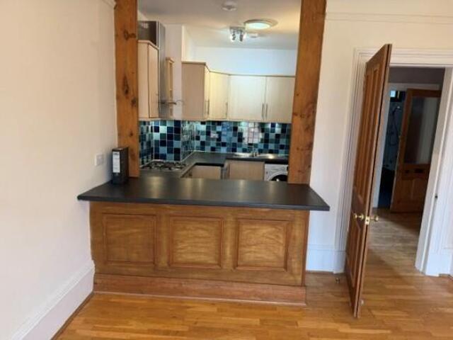 2 bedroom flat for rent in Barrland Street, Glasgow, City, G41