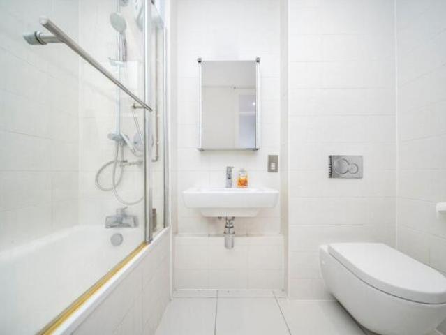 2 bedroom flat for rent in Barry Blandford Way, Bow, E3