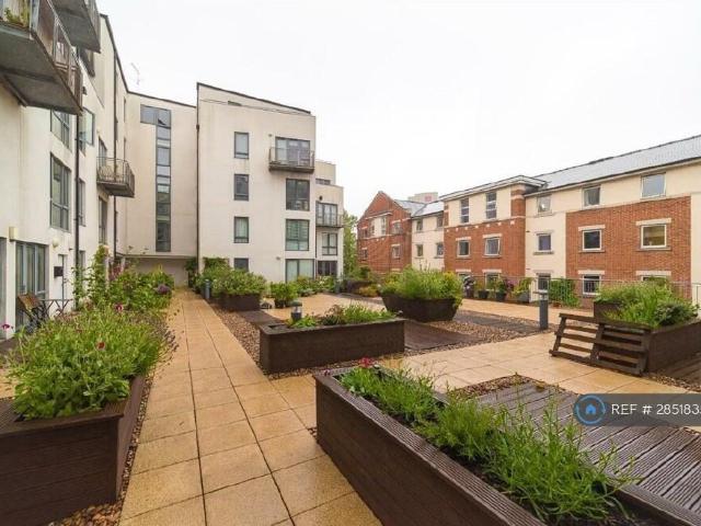 2 bedroom flat for rent in Base, Sheffield, S1