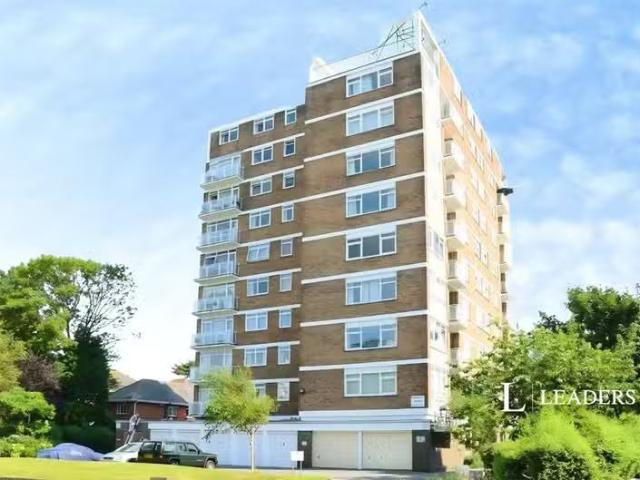 2 bedroom flat for rent in Bath Road, Bournemouth, Dorset, BH1