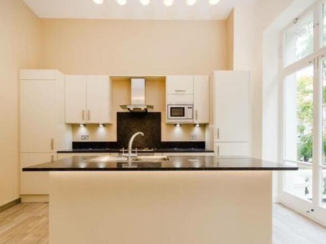 2 Bedroom Flat For Rent In Bayswater, London