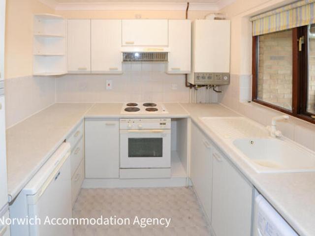 2 bedroom flat for rent in Bentley Way, Weston Road, Norwich, NR6