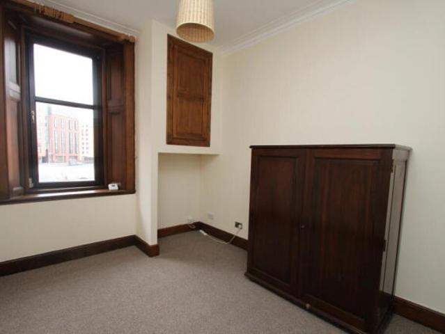 2 bedroom flat for rent in Benalder Street, Partick, G11