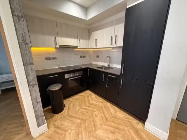 2 bedroom flat for rent in Beaufort House, Newhall Street, B3