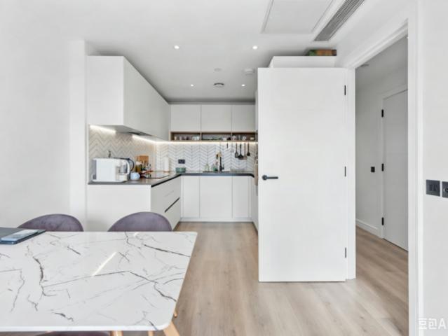 2 bedroom flat for rent in Beaulieu House, Glenthorne Road, London, W6