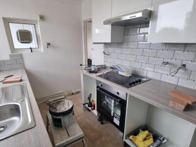 2 bedroom flat for rent in Beaumont Road, Wandsworth, London, SW19