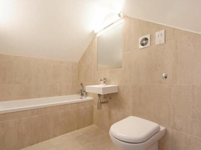 2 Bedroom Flat For Rent In Beckenham