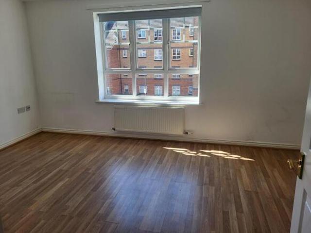 2 bedroom flat for rent in Beckets View, Town Centre, Northampton, NN1