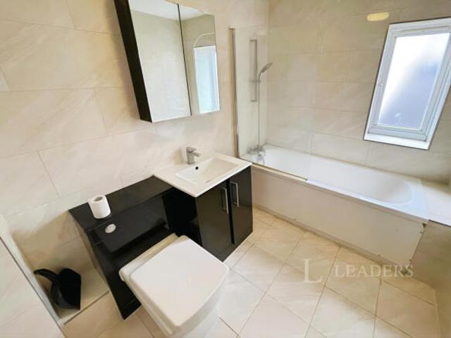 2 bedroom flat for rent in Bedford Heights, 2 Old Bedford Road, LU2