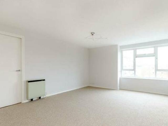 2 bedroom flat for rent in Bedford House Guildford GU1