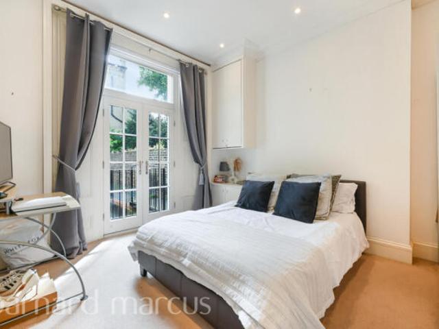 2 bedroom flat for rent in Bedford Road, London, SW4