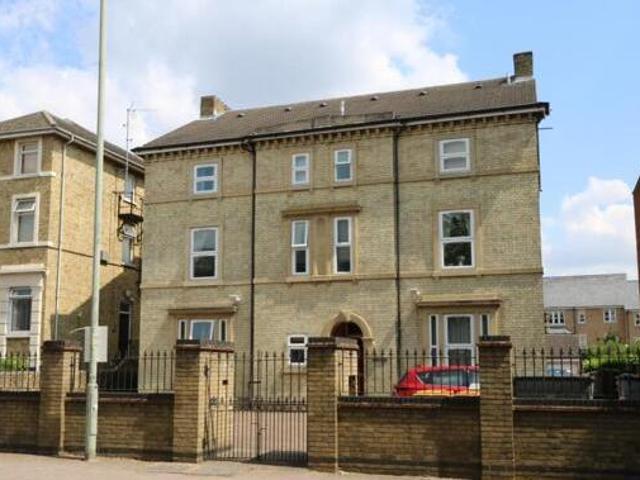 2 Bedroom Flat For Rent In Bedford