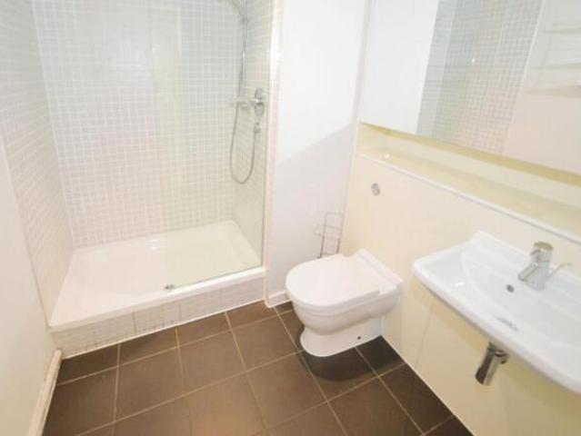 2 bedroom flat for rent in Beetham Tower, Deansgate, Manchester, M3