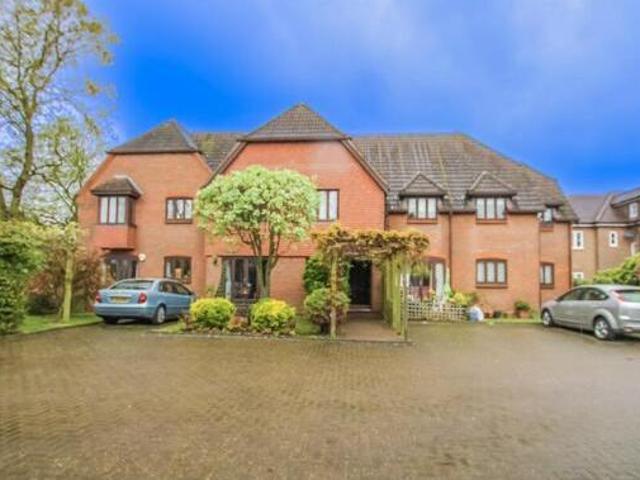 2 Bedroom Flat For Rent In Beech Walk, Mill Hill