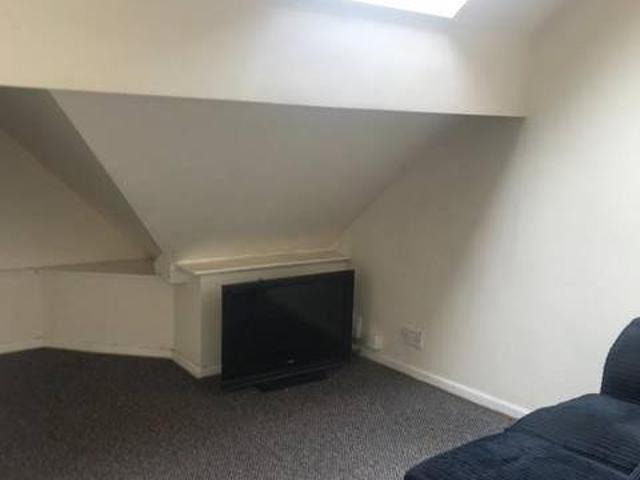 2 bedroom flat for rent in Beech Road Manchester Greater Manchester M21