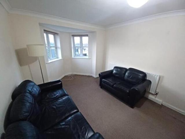 2 bedroom flat for rent in Beechwood Court, 21 Falkland Mount, Leeds, LS17