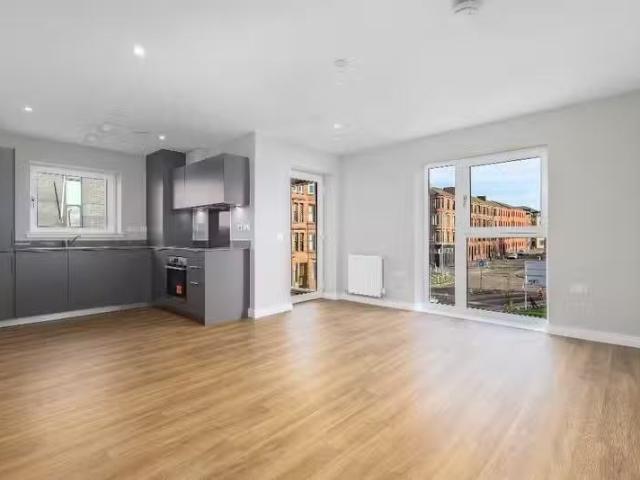 2 bedroom flat for rent in Beith Street, Partick, Glasgow, G11