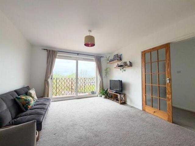 2 bedroom flat for rent in Belworth Court, Cheltenham GL51 6HQ, GL51