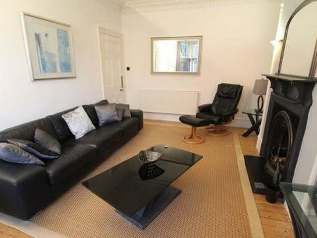 2 bedroom flat for rent in Belgrave Terrace Aberdeen AB25