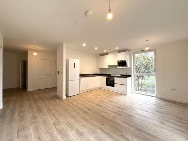 2 bedroom flat for rent in Belgrave Village, B12