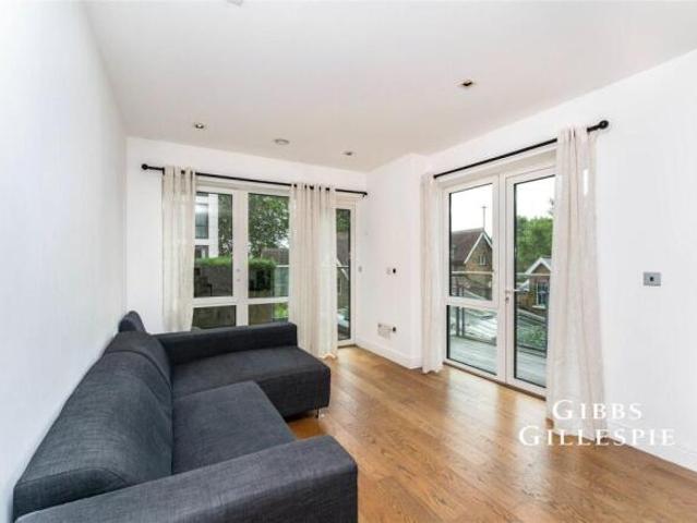 2 bedroom flat for rent in Belgravia House Dickens Yard, Longfield Avenue, London, W5
