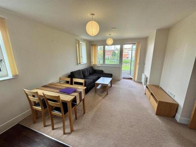 2 bedroom flat for rent in Bell Barn Rd, Birmingham, B15 2DA, B15
