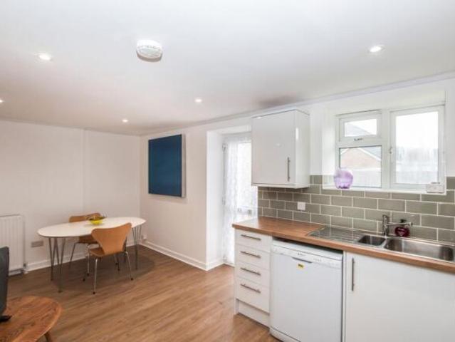 2 bedroom flat for rent in Belle Vue Road, Bournemouth, BH6