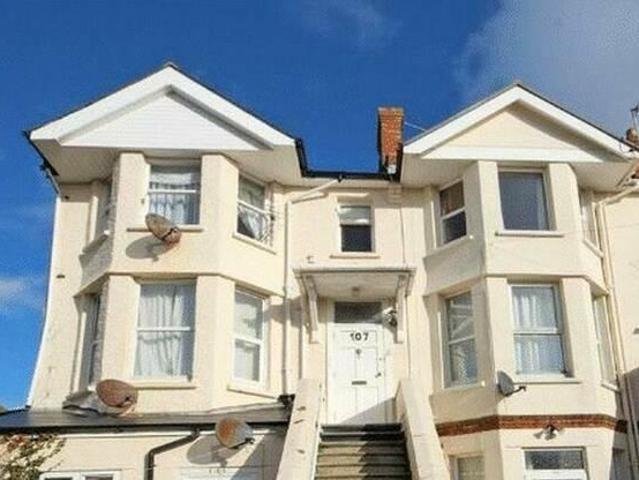 2 bedroom flat for rent in Belle Vue Road Southbourne Bournemouth BH6
