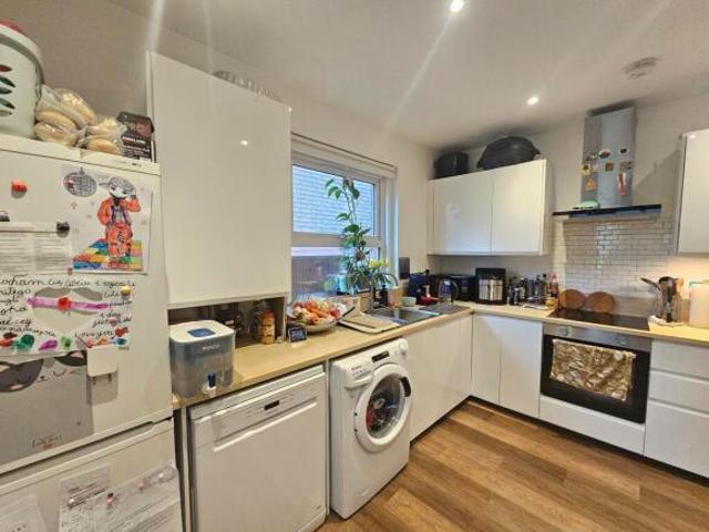 2 bedroom flat for rent in Bellevue Road, SOUTHAMPTON, SO15