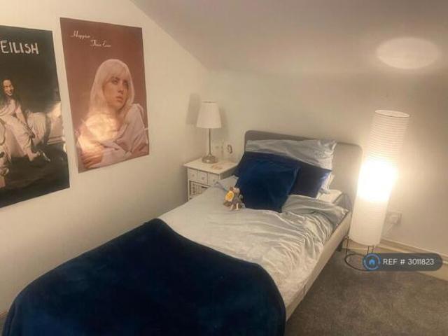 2 bedroom flat for rent in Belsize Road, London, NW6