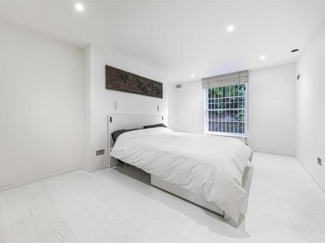 2 bedroom flat for rent in Belsize Road, London, NW6
