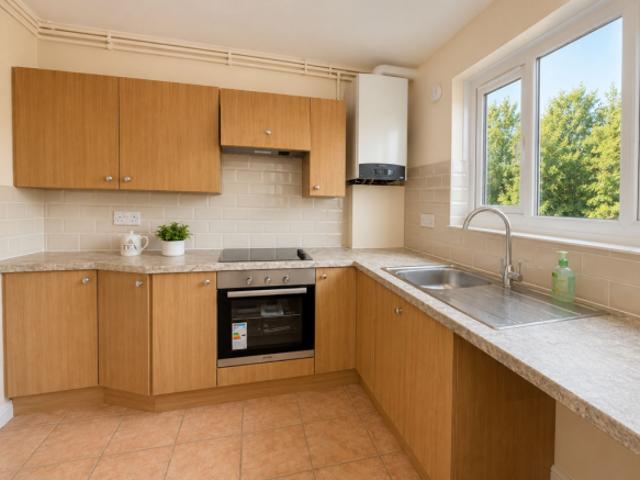 2 bedroom flat for rent in Belstead Road, Lonsdale Belstead Road, IP2