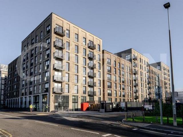 2 bedroom flat for rent in Berkeley Square, 319 321 Ordsall Lane, M5
