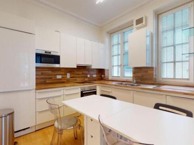 2 bedroom flat for rent in Berkeley Street, Mayfair, W1J